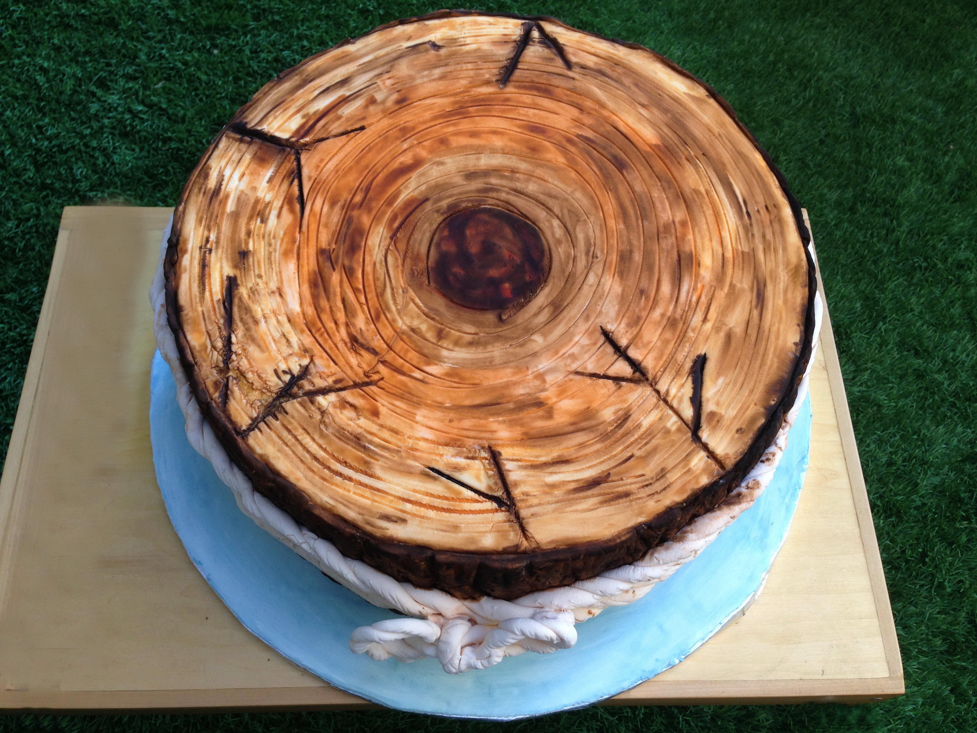Tree Stump Wedding Cake Jerusalem | Temptations Israel